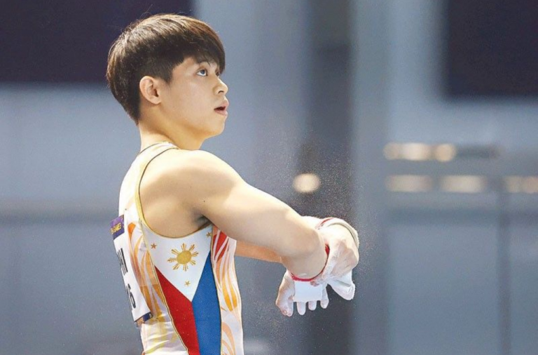 Filipino athlete Carlos Yulo, nasungkit ang all-around silver sa Asian ...
