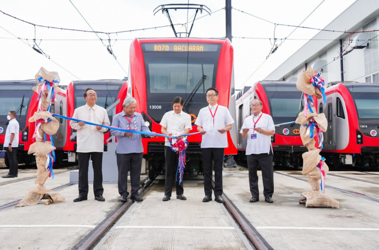 PBBM, pinangunahan ang paglulunsad ng 4th Generation LRT train sets