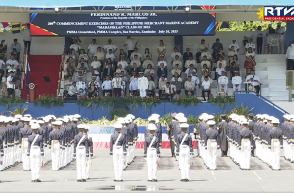 PBBM, pinangunahan ang pagtatapos ng 224 marine students sa PMMA sa ...