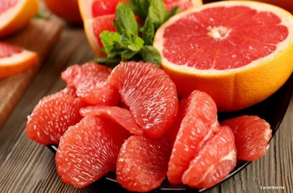 Alamin ang iba't ibang benepisyo ng pomelo o suha