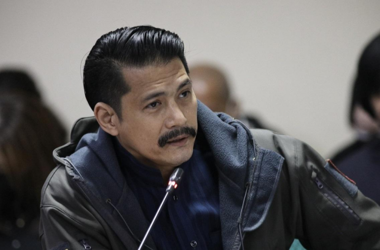 Pagpapatupad ng gun ban, nais busisiin ni Sen. Robin Pagpapatupad ng gun ban, nais busisiin ni Sen. Robin