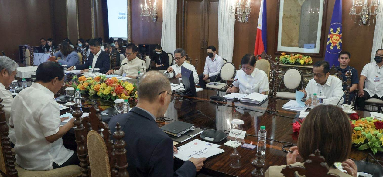 Ayuda para sa Vulnerable Sectors, magpapatuloy ayon sa NEDA