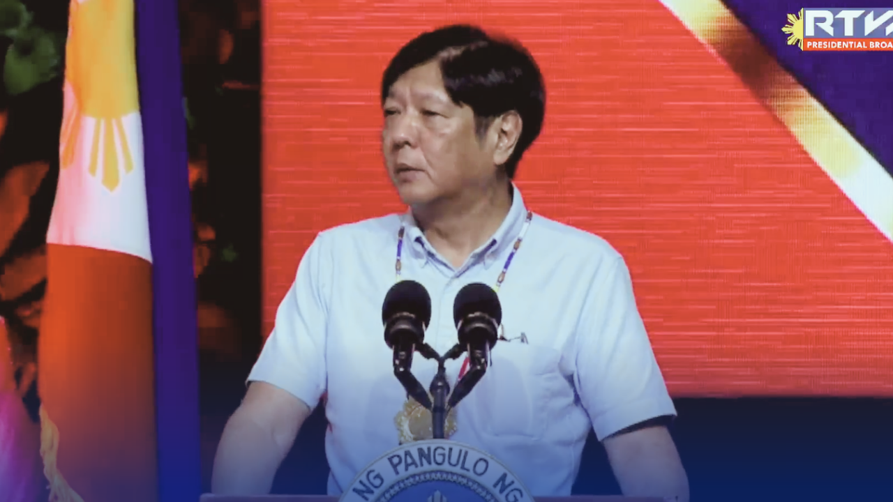 PBBM, pinangunahan ang pamamahagi ng E-titles sa mahigit 2,600 ARBs sa ...