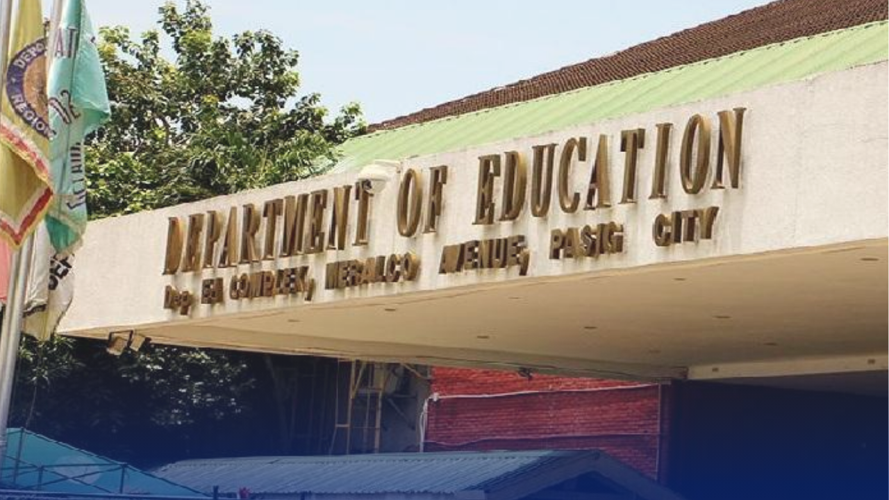 Mga ibinibentang booklets para sa Catch-up Fridays, walang permiso ng DepEd