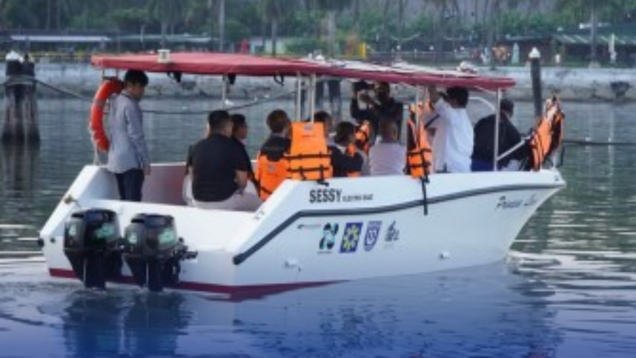 DOST, DOE, at MARINA, pinagaaralan ang paggamit ng Sessy e-Boat ...