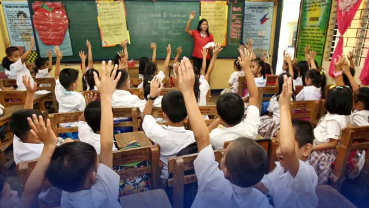 P10k allowance para sa mga pampublikong guro, malapit nang maisabatas - dzme1530.ph