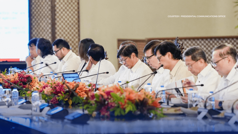 PBBM, ipinag-utos ang 24/7 deployment ng mga tauhan ng BOC at DA para ... PBBM, ipinag-utos ang 24/7 deployment ng mga tauhan ng BOC at DA para ...